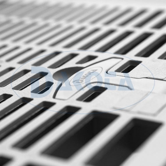 Inspection Chamber Cover Grate With Handle | Dakota