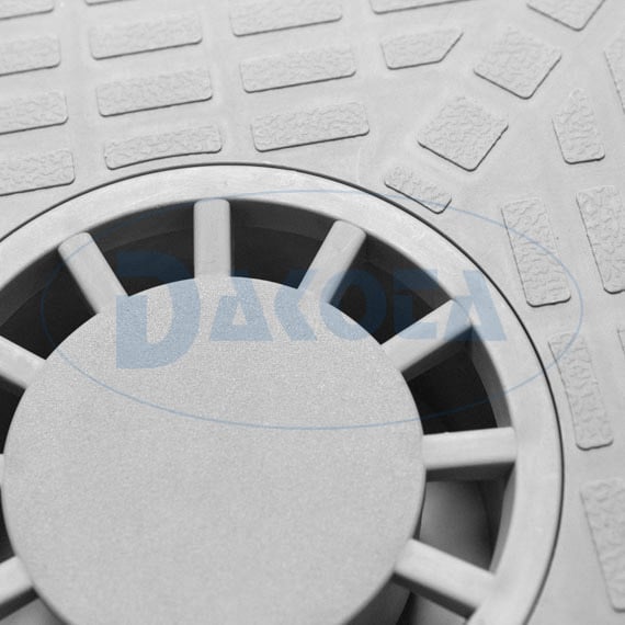 Couvercle de Regard en Plastique avec Siphon | Dakota Group